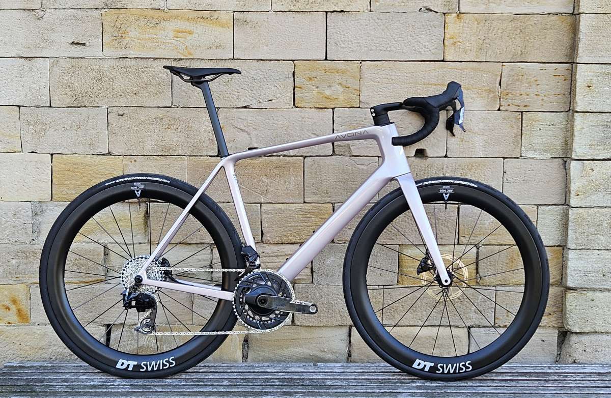 Avona Velum SRAM Force DT SWISS ARC 1400 Rose | bike-innovations - Mit ...